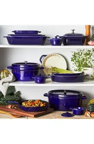 STAUB Ceramic 9-inch Pie Dish - Dark Blue