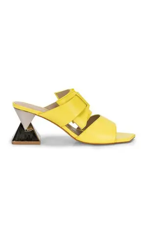 CHRIS DONOVAN Aki Sandal - Yellow