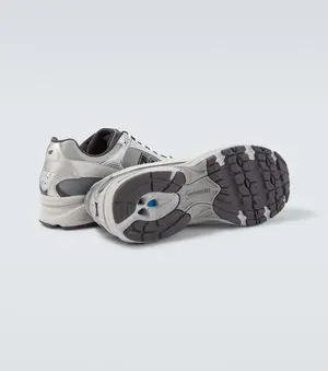 Comme Des Garçons X New Balance U509 Sneakers