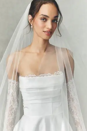 Watters Petunia Motif Cathedral Veil