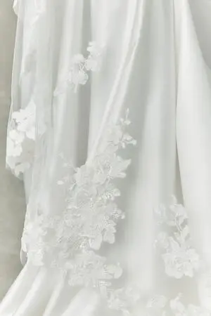 Watters Petunia Motif Cathedral Veil