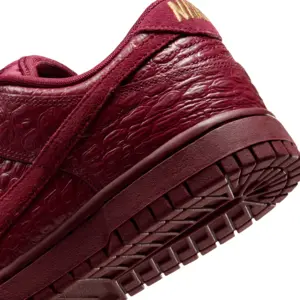Nike Dunk Low Sneakers - Red