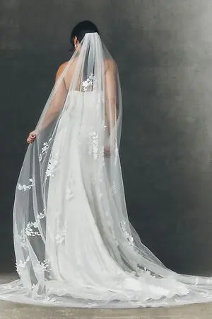 Watters Meadow Cathedral Veil - Ivory