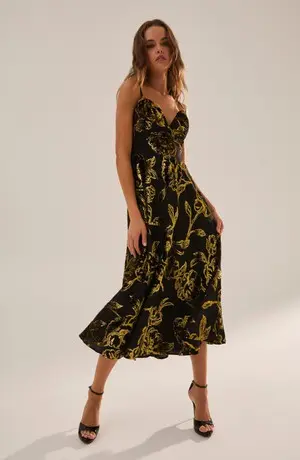 HELSI Edith Metallic Floral Gown