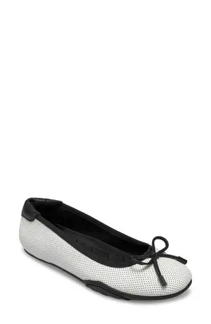 Aerosoles Onyx Ballet Loafer - White/black Perforated