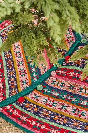 FRENCH KNOT Sedona Fairisle Tree Skirt