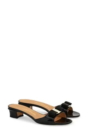 FERRAGAMO Vanilla Bow Slide Sandal - Nero Biscotto