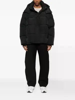 WRSTBHVR Puffer Jacket