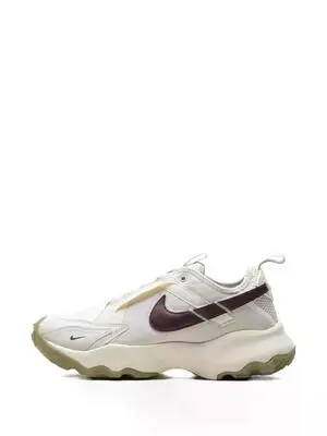 Nike Tc 7900 Lace-up Sneakers - Neutrals