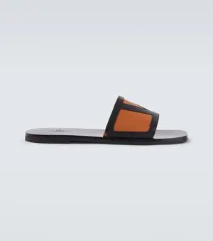 Valentino Garavani Viva Superstar Leather Slides - Black