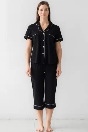 SALUA Classic Luxury Capri Pajamas In Brushed Pima Cotton - Black/white