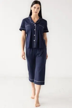 SALUA Classic Luxury Capri Pajamas In Brushed Pima Cotton - Navy/white