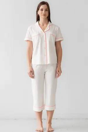 SALUA Classic Luxury Capri Pajamas In Brushed Pima Cotton - White/neon Pink