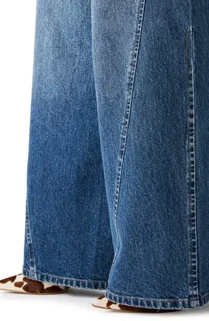 Steve Madden Straight Leg Jeans