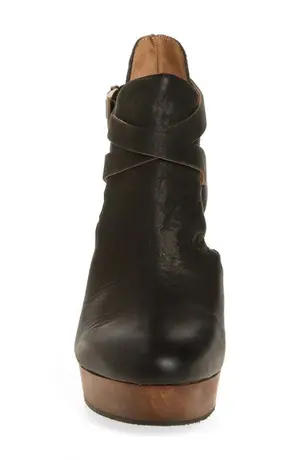 Free People Cedar Clog - Black