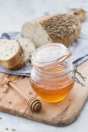 KILNER Honey Pot With Beechwood Dipper