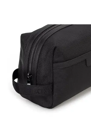 Hugo Ray Washbag
