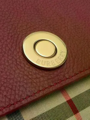 Burberry Note Bag - Red