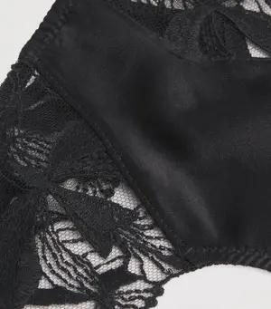 Kiki De Montparnasse Lace Eclore Thong