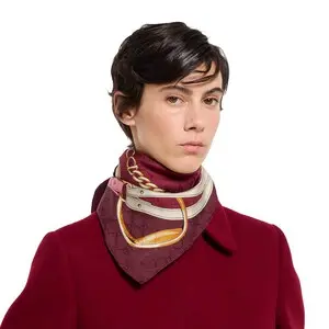 Gucci Printed Gg Silk Jacquard Carr - Red