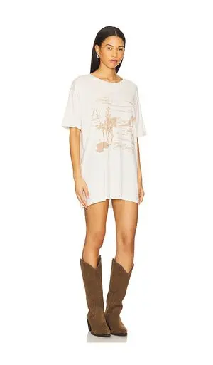 THE LAUNDRY ROOM Gone Country Oversized Tee In Cream