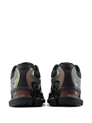 NEW BALANCE Abzorb 2000 Pods Sneakers - Black