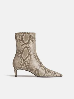 REFORMATION Remy Stretch Ankle Boot - Ivory