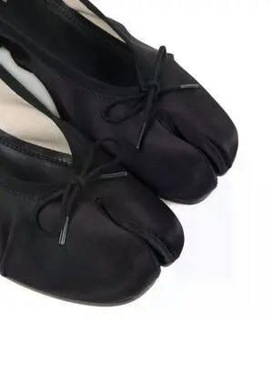 MAISON MARGIELA Tabi Satin Ballerina Pumps - Black