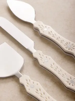 GAURI KOHLI Derby Cheese Knives
