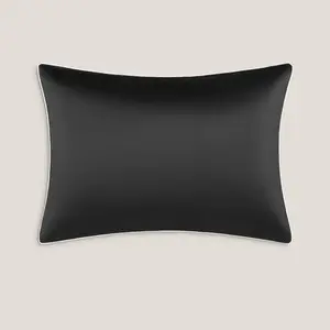 TOGAS Clarity Piping Pillowcase Set - Black