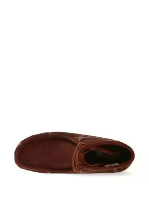 Clarks Wallabee Boots - Brown
