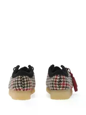 Clarks Wallabee Derby Shoes - Neutrals