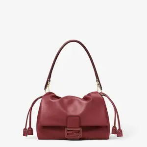 Fendi Mamma Baguette Medium