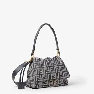 Fendi Mamma Baguette Medium