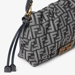 Fendi Mamma Baguette Medium