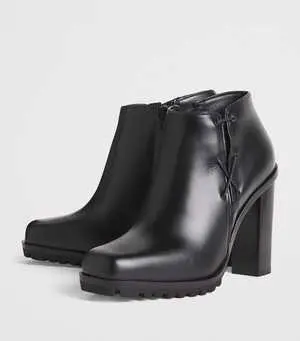 Max Mara Leather Lace-up Ankle Boots