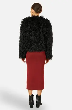 YUMI Fluffy Cropped Faux Fur Coat - Black
