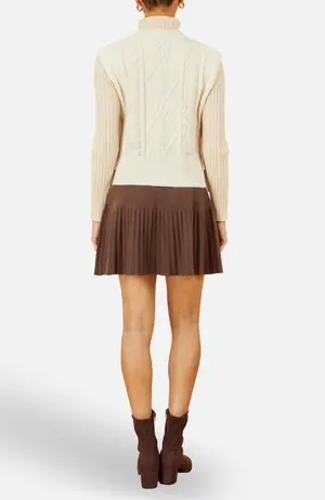 YUMI Knitted Pleated Mini Skirt