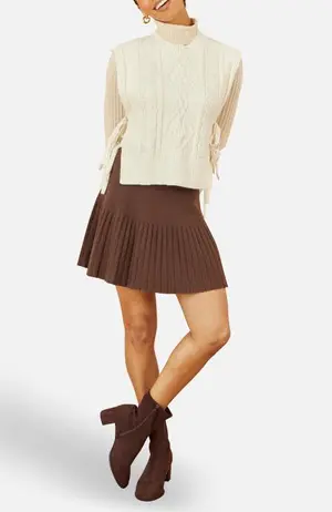 YUMI Knitted Pleated Mini Skirt