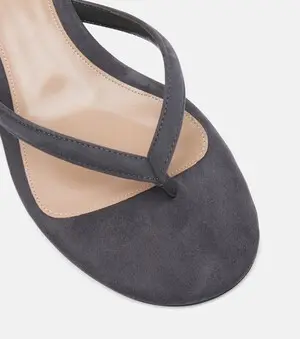 GIANVITO ROSSI Calypso 35 Suede Thong Sandals - Grey