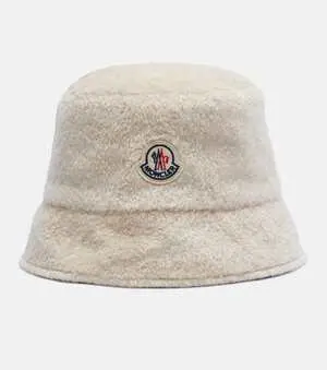Moncler Logo Reversible Teddy Bucket Hat - White