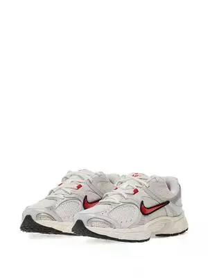 Nike V5 Rnr Sneakers