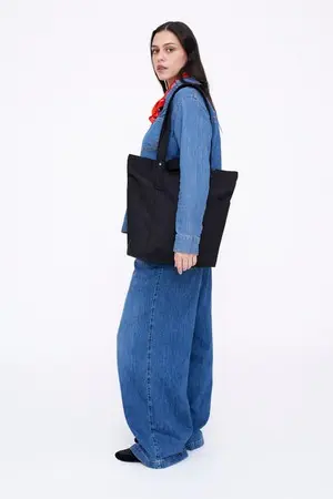 LEFRIK Tote Bag - Black