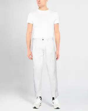 OUT/FIT Tapered Slim-leg Chinos - White
