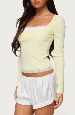 EDIKTED Joana Layered Henley Top - Yellow