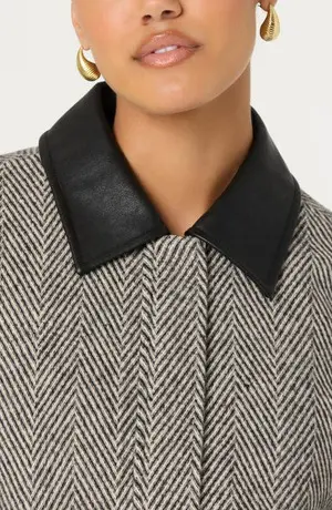 Astr The Label Nelly Herringbone Jacket