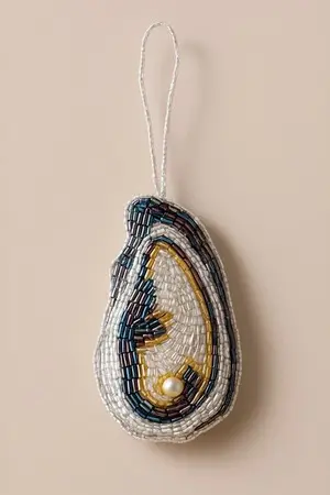 PILLOWPIA Ornament - Oyster