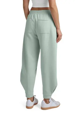 Beyond Yoga Luxefleece Barrel Leg Sweatpants - Pale Blue