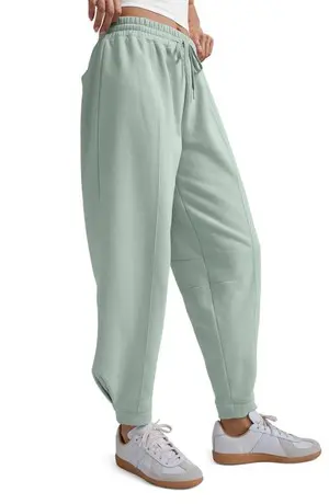 Beyond Yoga Luxefleece Barrel Leg Sweatpants - Pale Blue