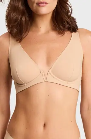 Commando Classic Plunge Underwire Bra - Beige